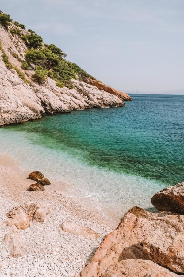 Les Calanques de la Côte Bleue : Méjean, Niolon, La Redonne - Joowbar ...