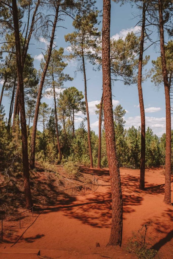 Luberon : Roussillon et le Sentier des Ocres - Joowbar | Guides & Blog ...